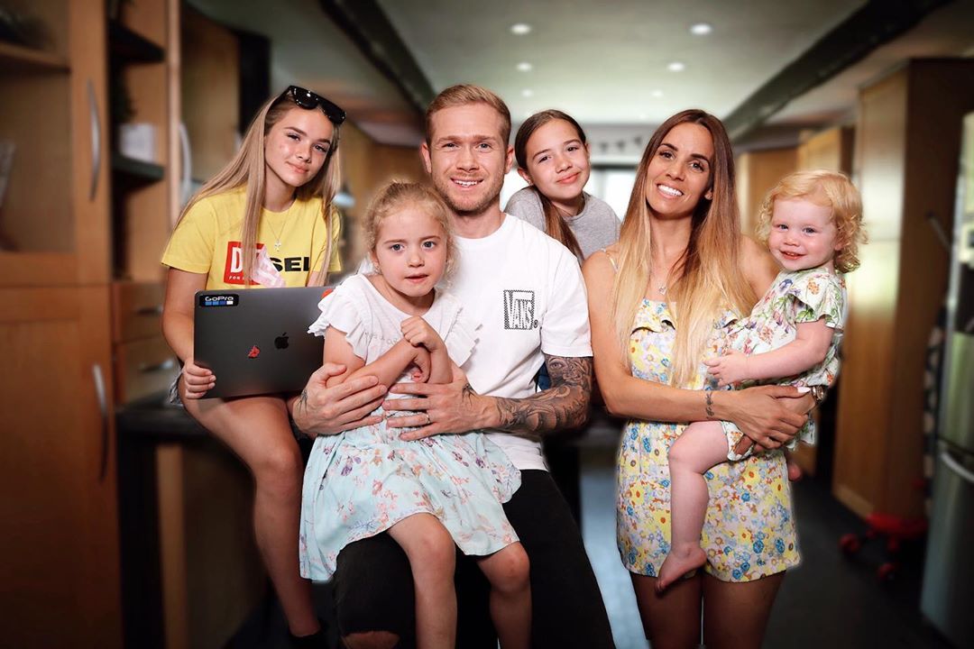 How Much Money Dad V Girls Makes On YouTube Net Worth How Much Money Dad V Girls Makes On YouTube Net Worth
